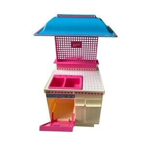 Mattel | Toys | Vintage 984 Barbie Dream Kitchen Island Table ...